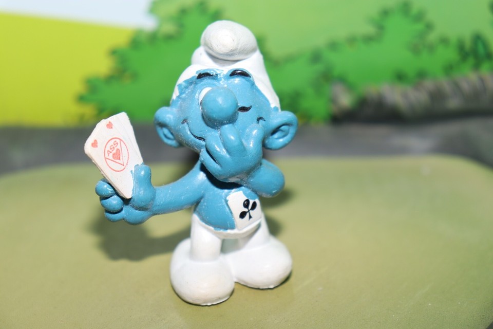 The Smurfs Card Player Smurf Ass Cards RARE VERSION Vintage Display Toy ...