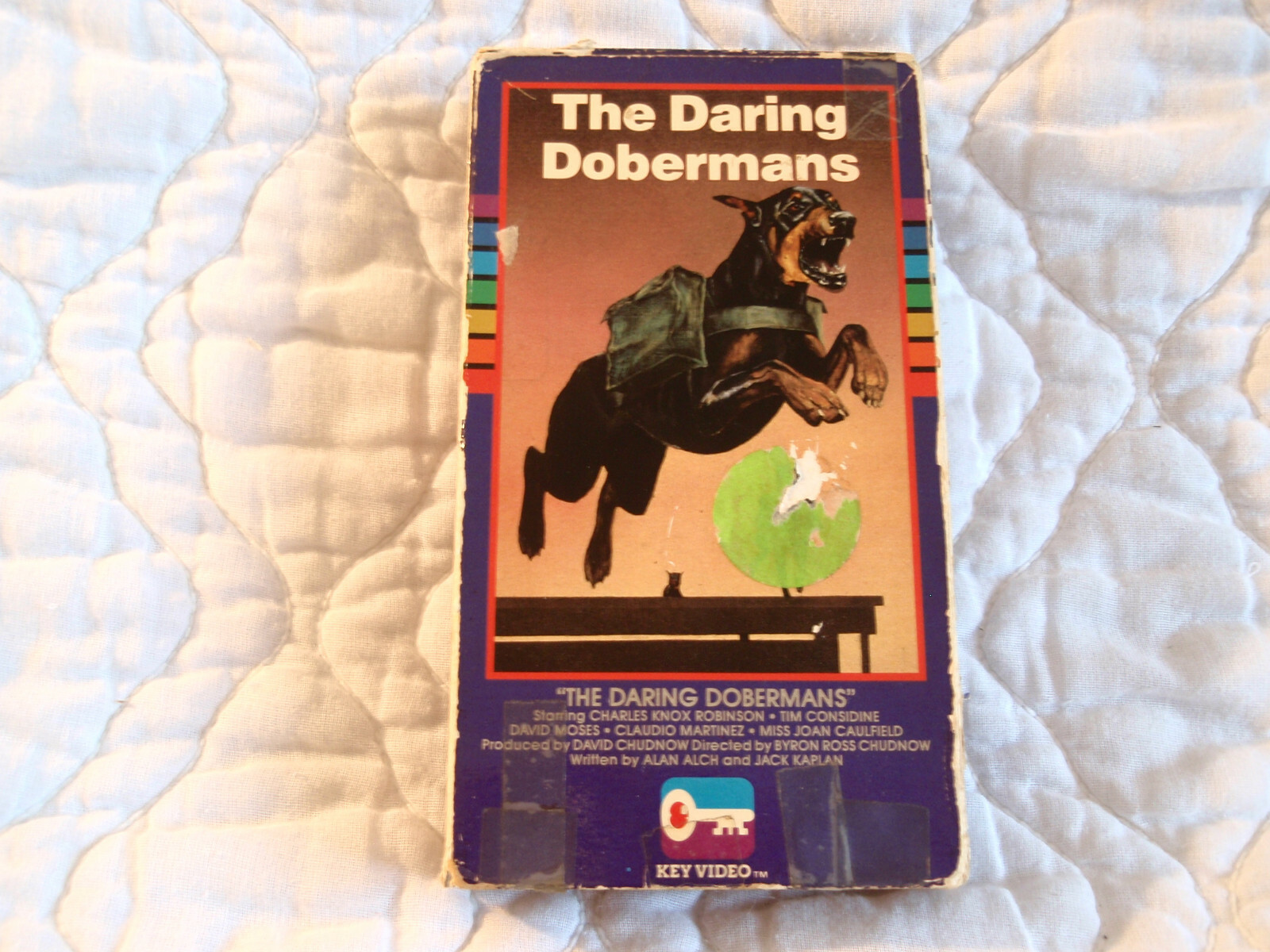 THE DARING DOBERMANS VHS 70'S CRIME DRAMA ACTION DOGS JOAN CAULFIELD ...