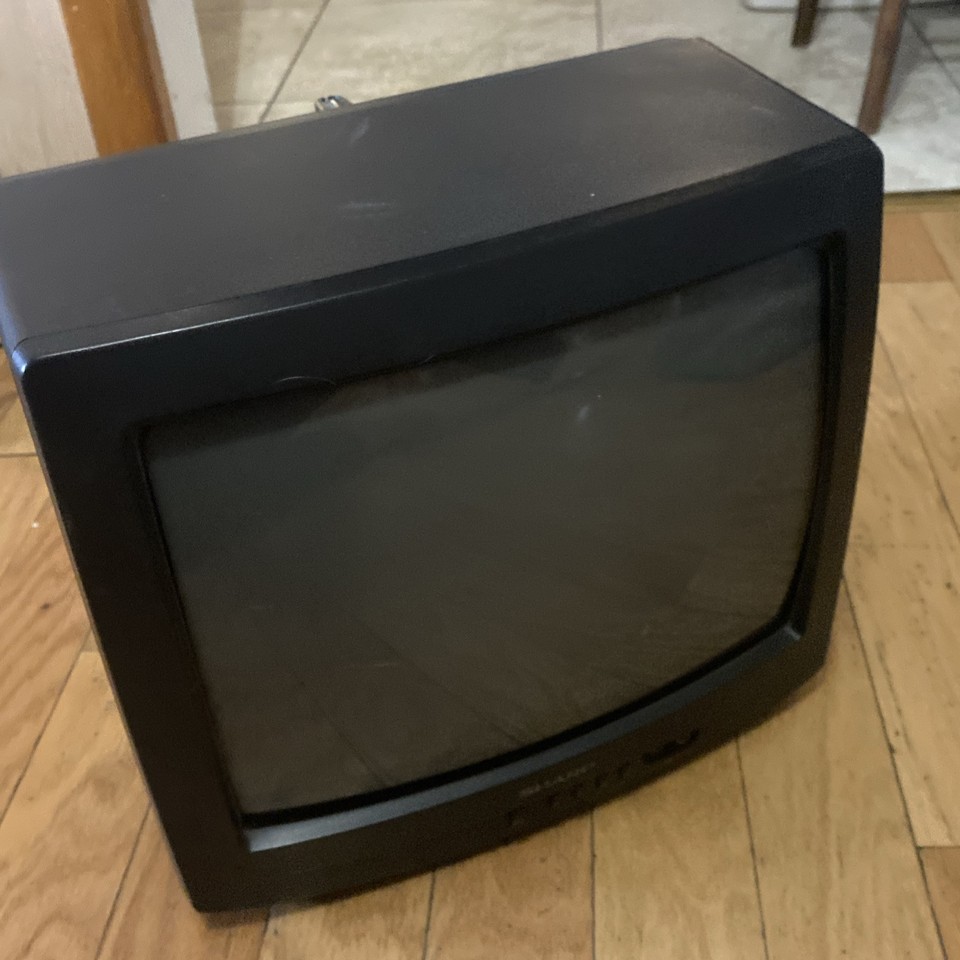 VINTAGE Sharp 13K-M100 13" CRT TV Front Inputs - Retro Gaming ...