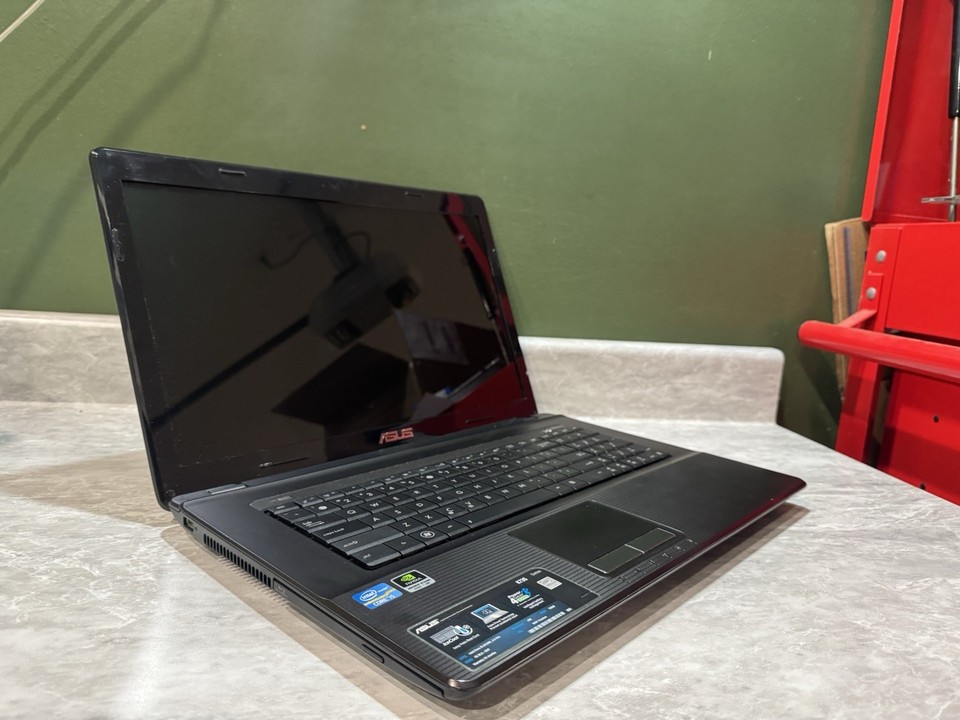Asus K73S Laptop GT540m GPU Intel I7-2620M 2.7GHz 8gb RAM 256gb SSD 1tb ...