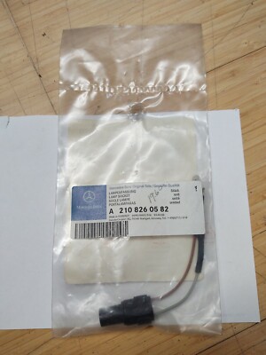 Mercedes Genuine Bulb Lamp Socket E CLK Class W208 W210 2108260582 ...