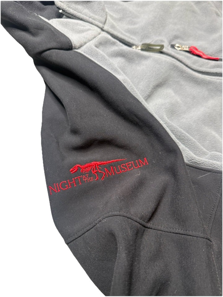 Vtg night at the museum Nike Cast & Crew Promo Acg? Fleece 06 Y2K Ben ...