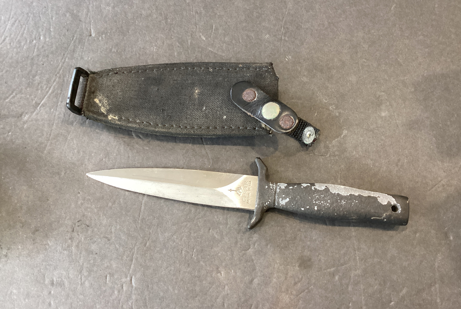 Gerber Fixed Blade Boot Dagger Plain Edge Knife Cloth Sheath USA F9775S ...