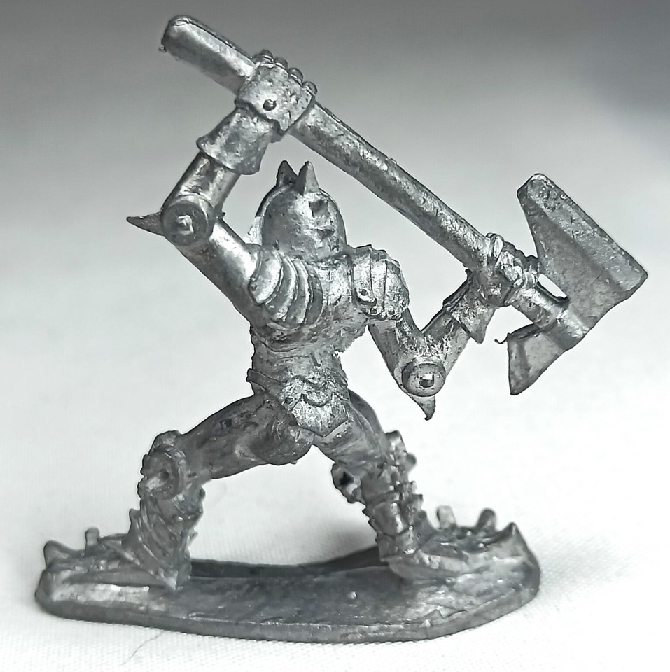 Vintage Ral Partha RPG Miniature Figure KNIGHT YIELDING AXE 1984 | eBay