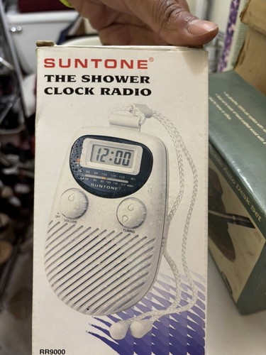 Brand New Suntone The Shower Radio With LCD Clock Model RR9000 Am Fm 4 ...