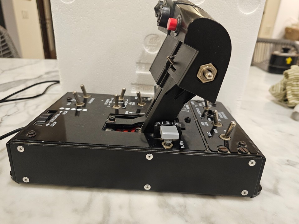 Thrustmaster 2960739 VG Hotas Warthog Dual Throttles and Control Panel ...