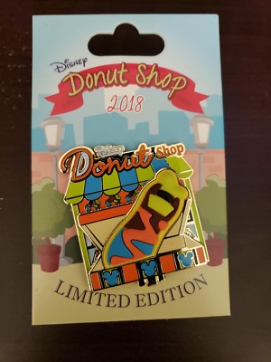 Disney Parks Donut Shop Pin of the Month May 2018 - Goofy LE 3000 New ...