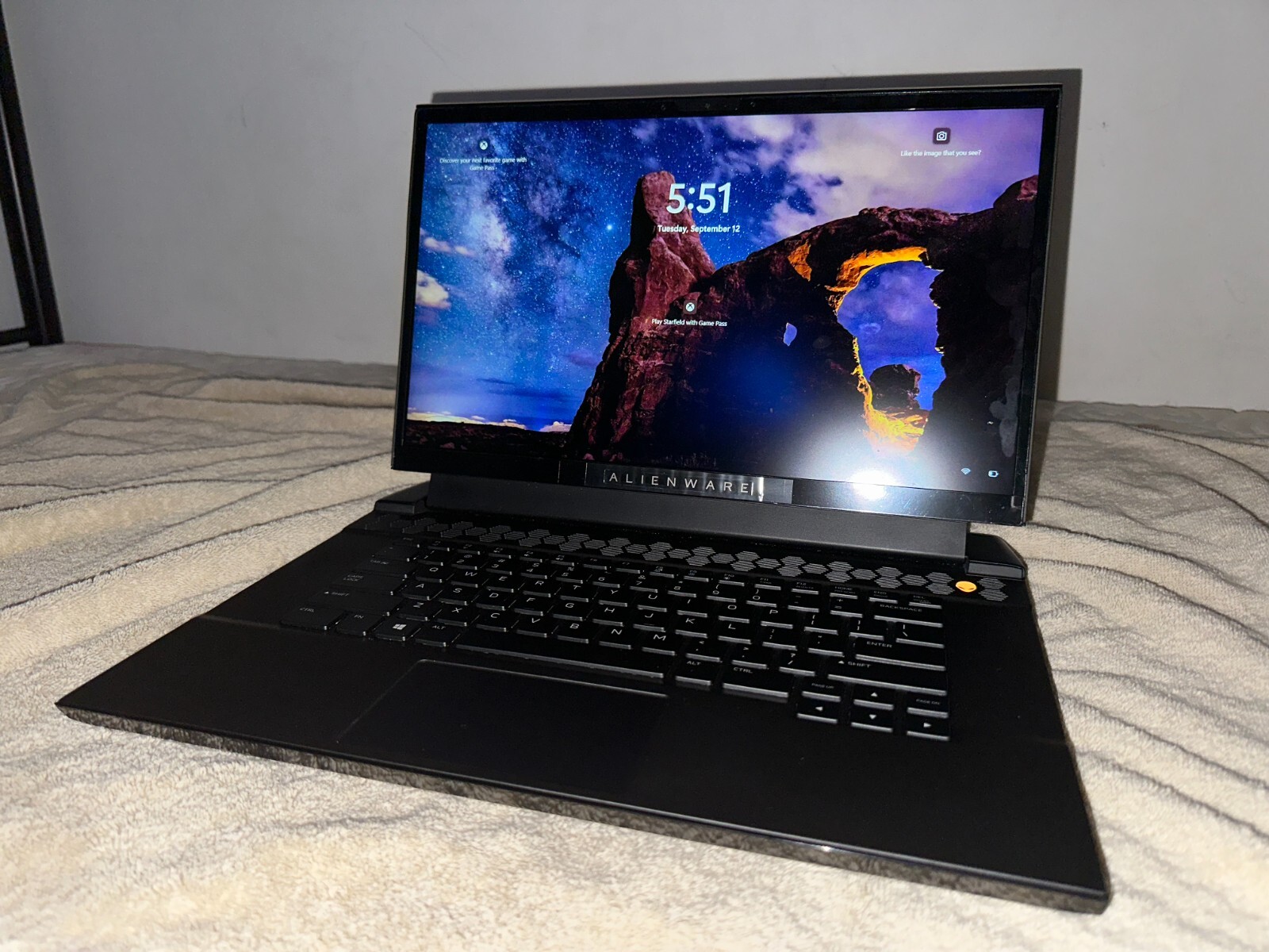 Alienware M15 R2 15.6" (512GB SSD, Intel Core i7 9th Gen. 4.50GHz, 16GB ...