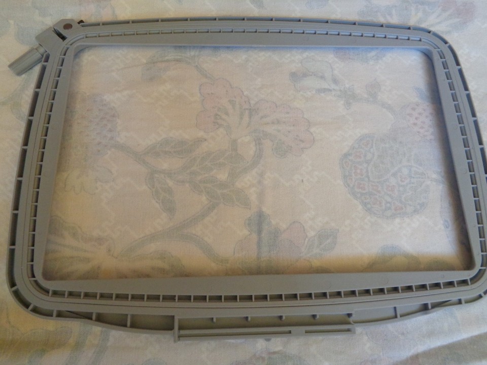 Large Hoop for Singer XL400, XL580 and Quartet Embroidery Machines New ...