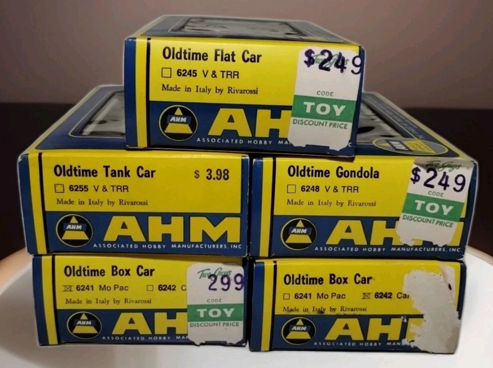 Lot of 5 AHM Rivarossi HO Scale Old Time Flat Car, Tank Car, Box Cars ...