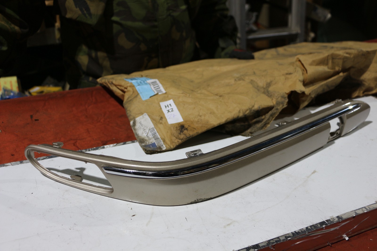 Mercedes W203 C-Klasse - Leiste Stoßstange Schiene US 693 NEU NOS ...