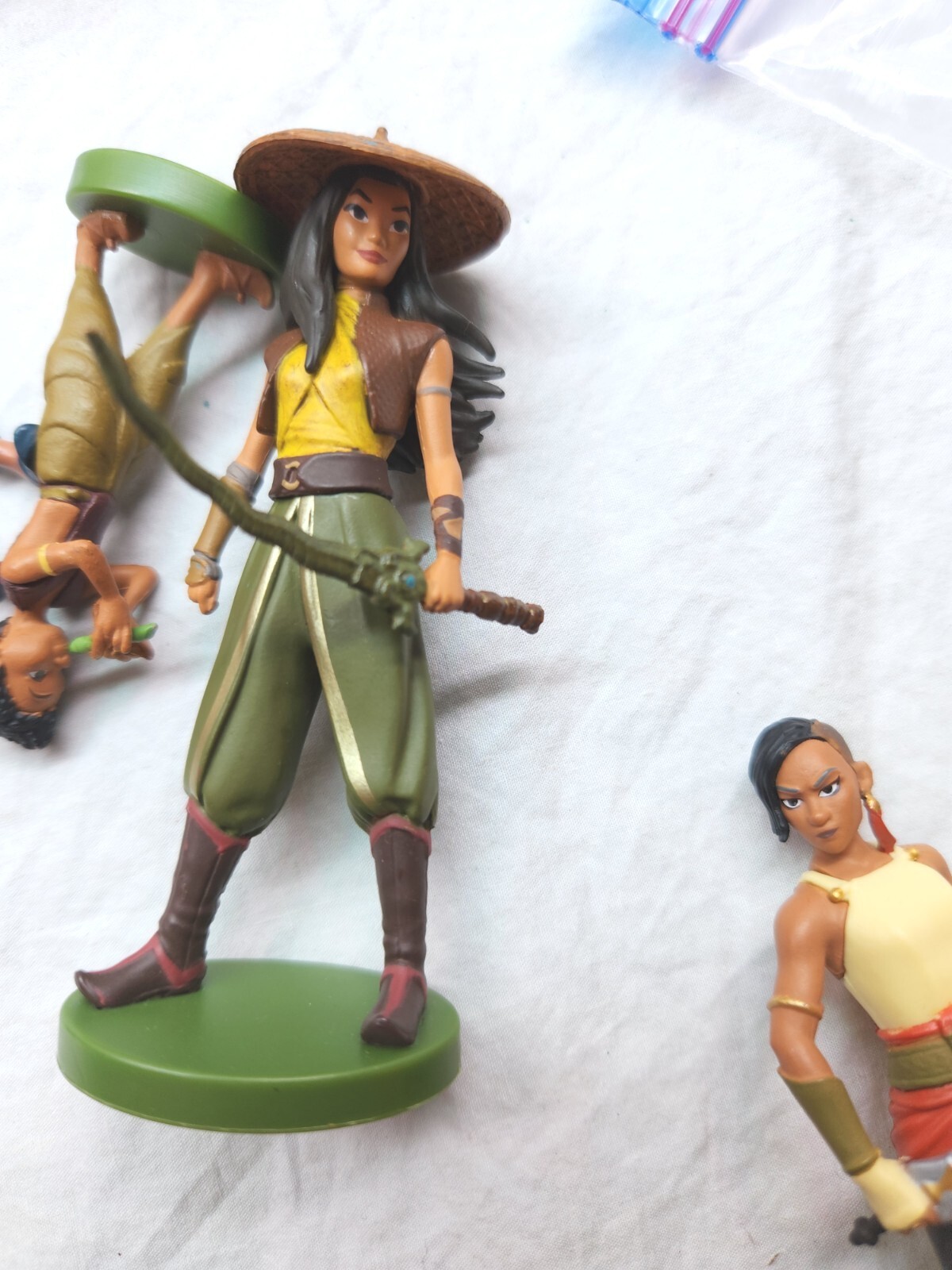 Raya and the Last Dragon Lot Sisu 7", Tuk Tuk, Tong & Baby Noi, Figures ...