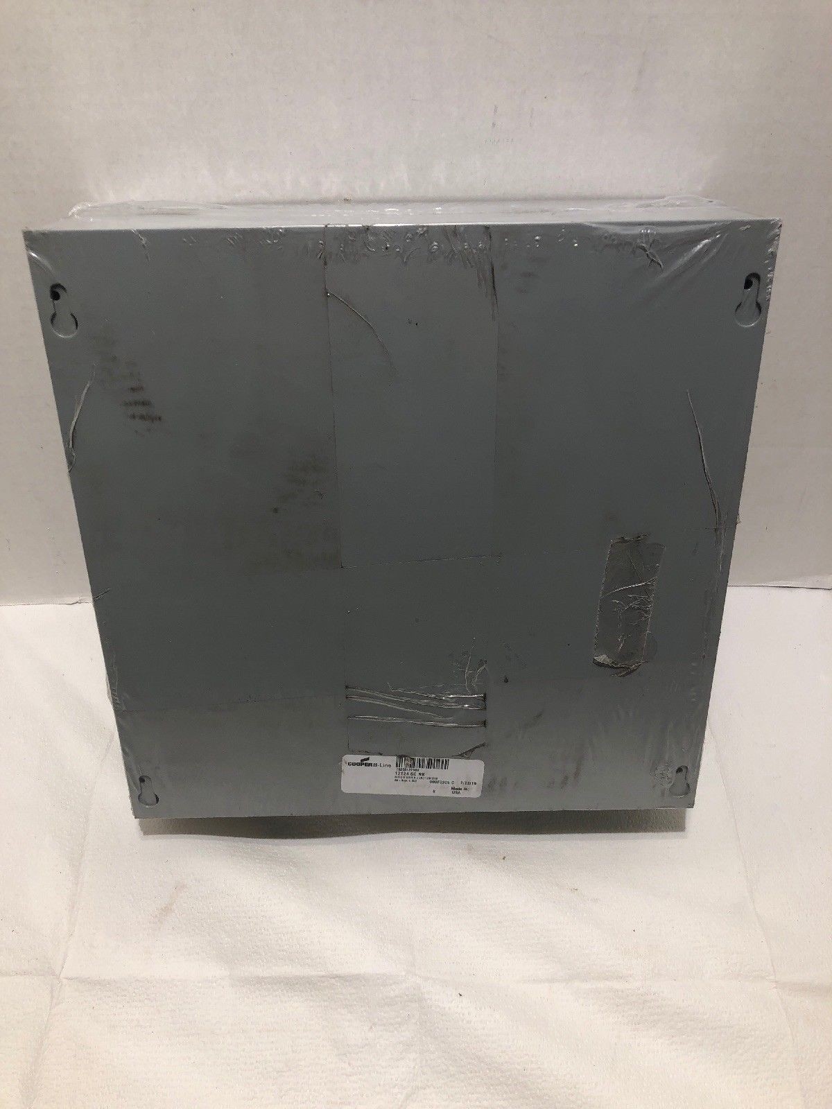 Cooper B-Line 12124 SC NK Pull Box, NEMA 1, Screw Cover, 12" x 12" x 4 ...