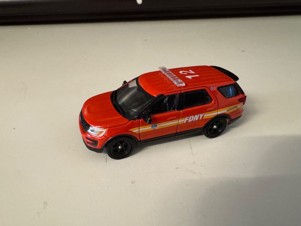 Code 3 Greenlight FDNY Rescue Fire Mack Seagrave Parts Kitbash Lot 1:64 ...