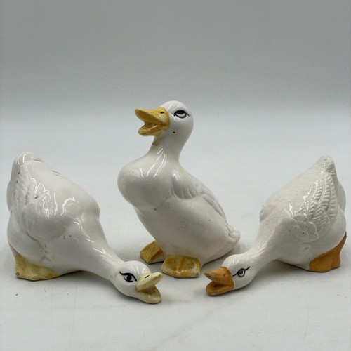 Vintage White Hand Painted Ceramic Ducks (Set of 3) Figures Decor Farm ...