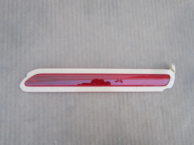 Genuine Mercedes-Benz GLS X166 Rear Bumper Reflector Lens Right ...