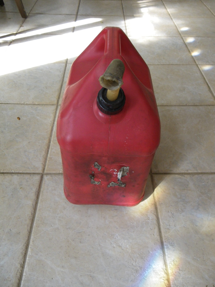 Vintage Blitz Pre Ban 5 Gallon Plastic Double Handle Gas Can Model ...