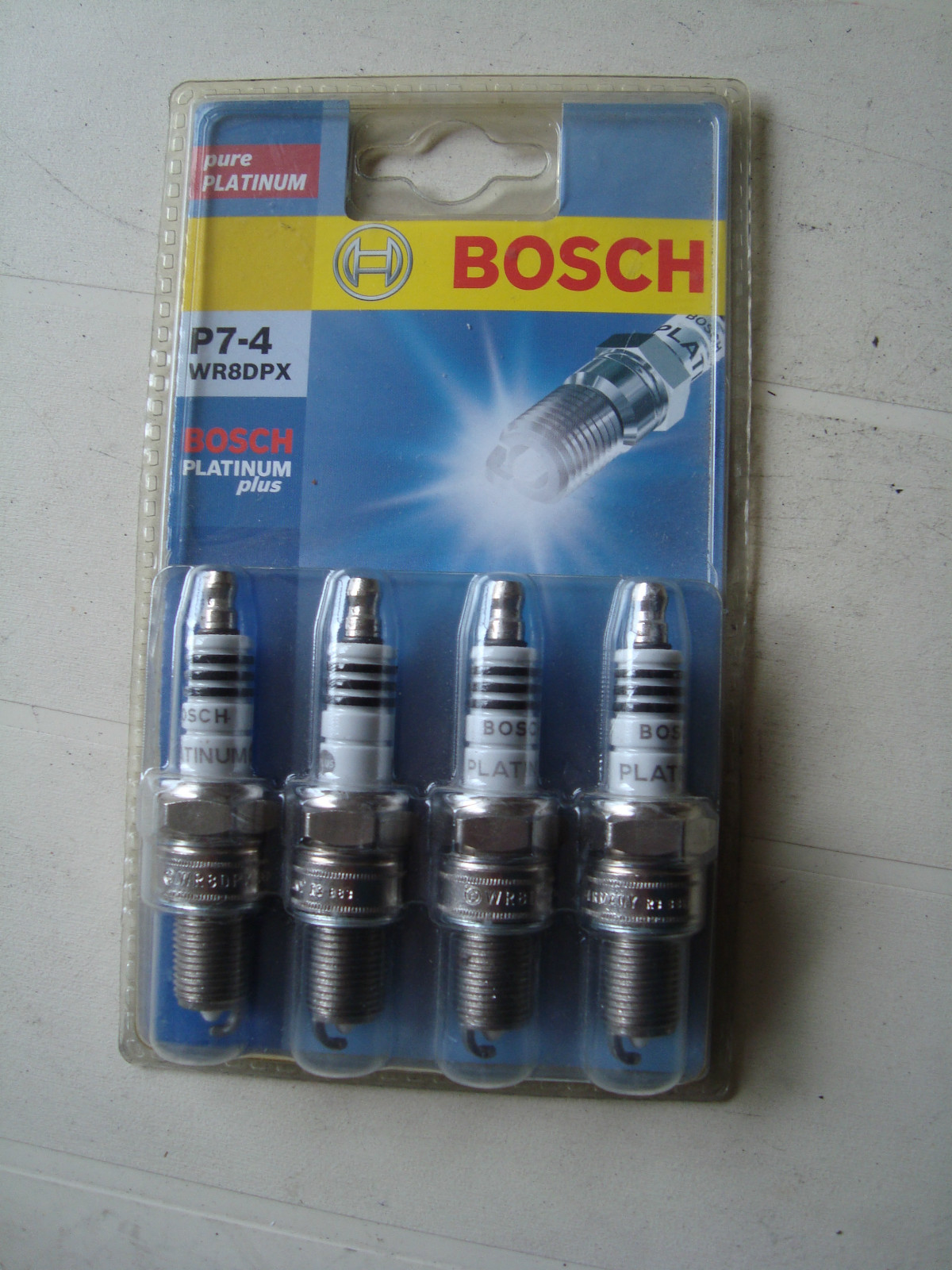 Spark Plugs BOSCH PLATINUM PLUS Pure Platinum "WR8DPX" 4 pkt free post ...
