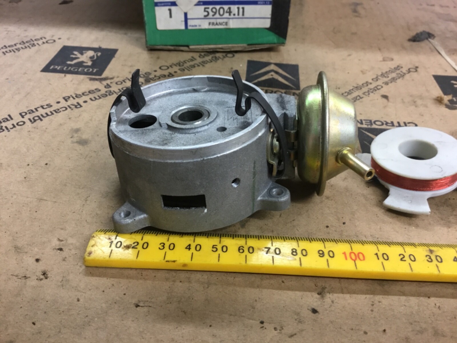 Peugeot 104 205 Ducellier distributor 590411 vacuum unit 525337B 590411 ...