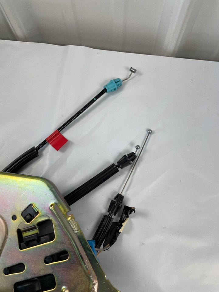 fits 00-06 Tahoe Yukon Escalade Rear Liftgate Glass Hatch Latch Lock ...