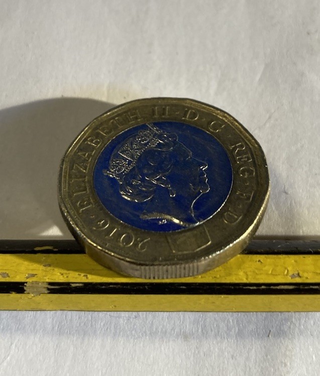 Error One Pound Coin 2016 Lefty / Leftie Milled stripes on left £1 ...