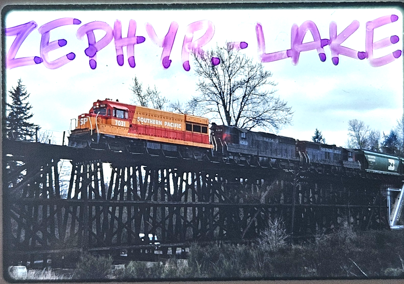 ZL Original Slide [749] SP #7031 TE70-4S Livery + SD9E's Canby Trestle ...