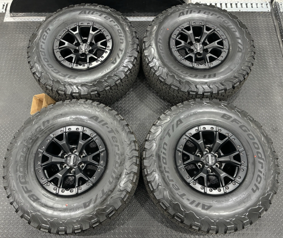 Raptor R Ford F-150 BLACK 17" Beadlock OEM 2023 Wheels 37 Tires Rims ...