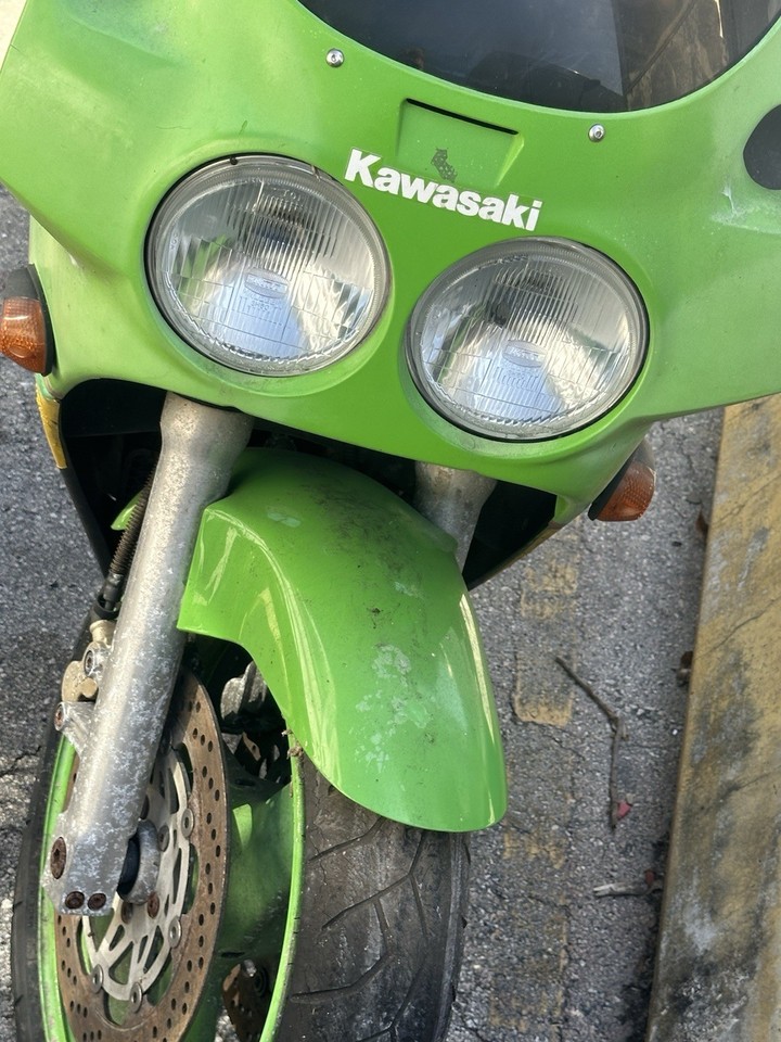Gas tank Kawasaki Ninja ZX7 89 90 1989 1990 ZX 7 Possible cell Complete ...