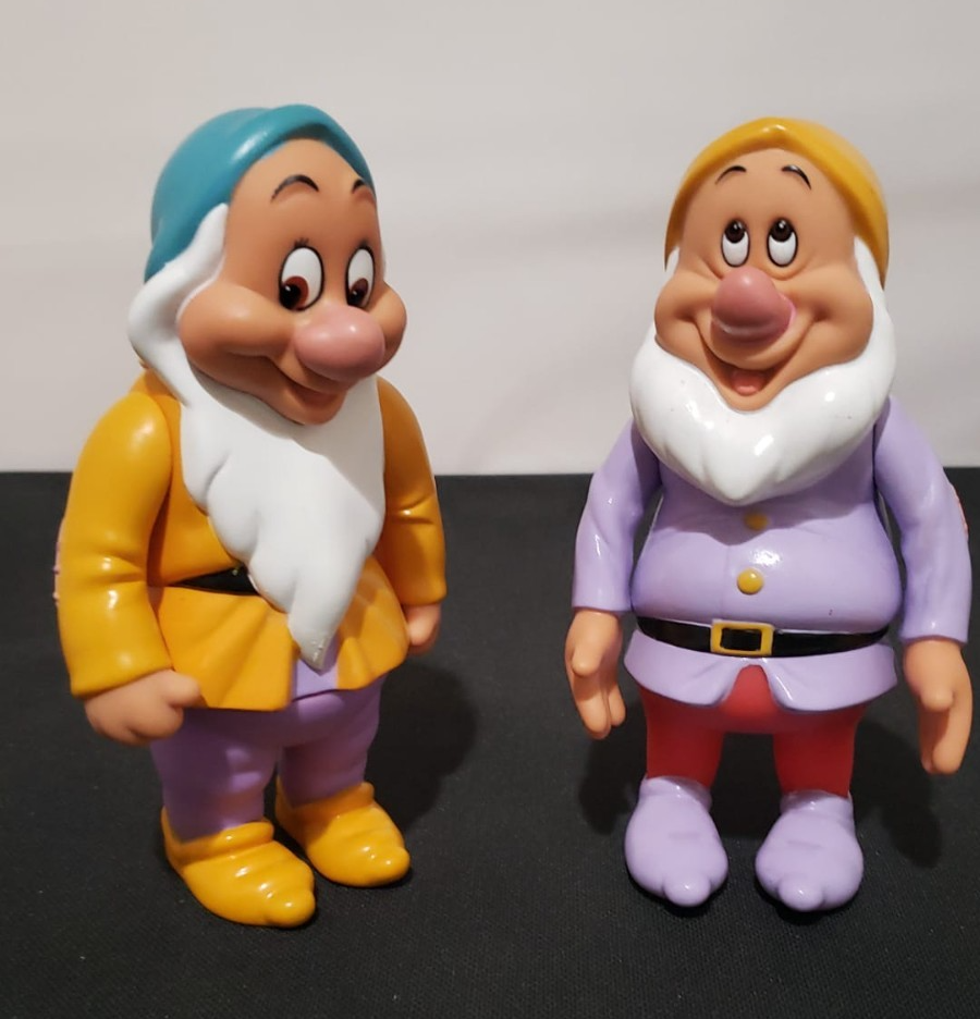 Walt Disney's Snow White & Seven Dwarfs Grumpy Sneezy and Bashful ...