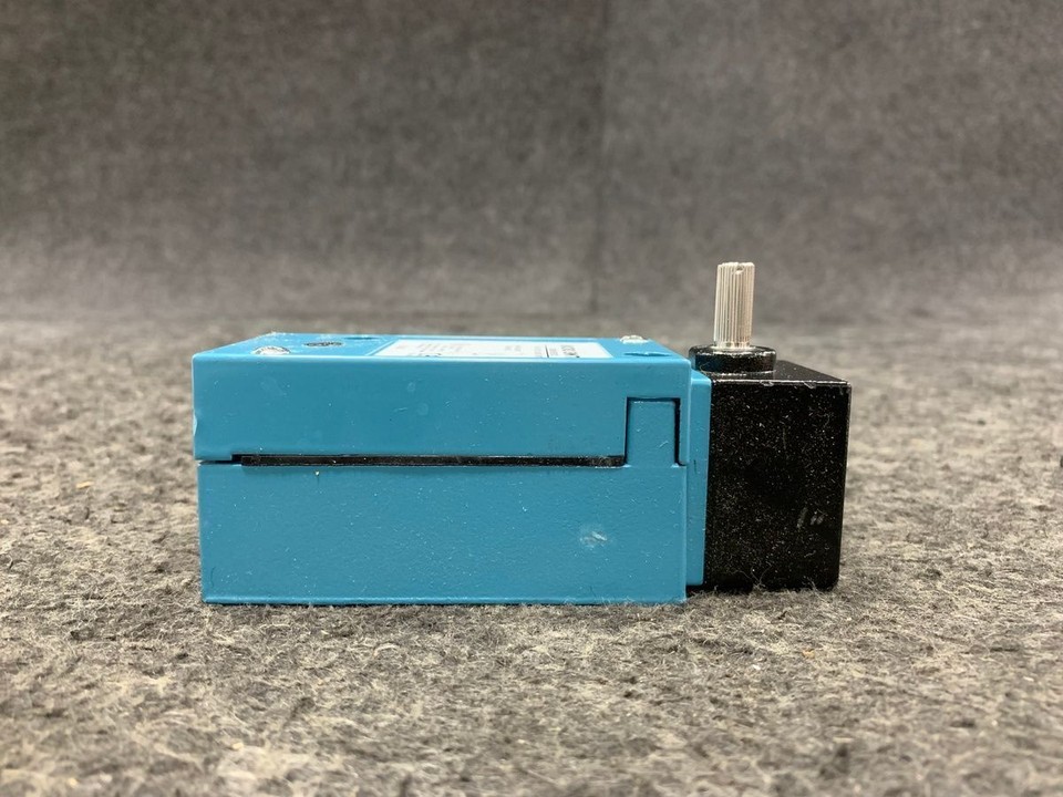 HONEYWELL LSL6C Micro Switch Limit Switch 10A 600V 0.45N-m | eBay