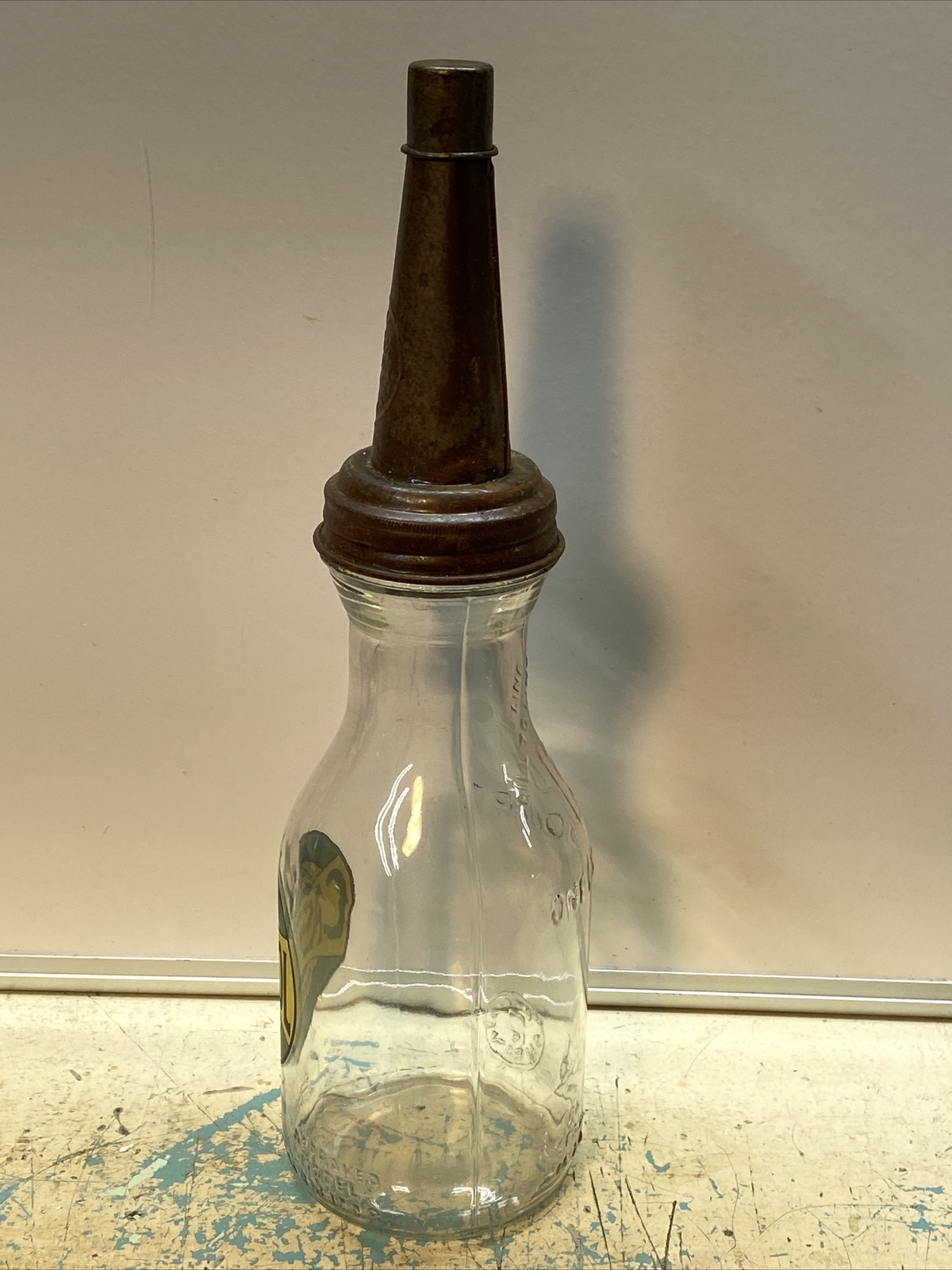 Castrol Wakefield Motor Oil Bottle Spout Cap Glass Vintage Style Gas ...