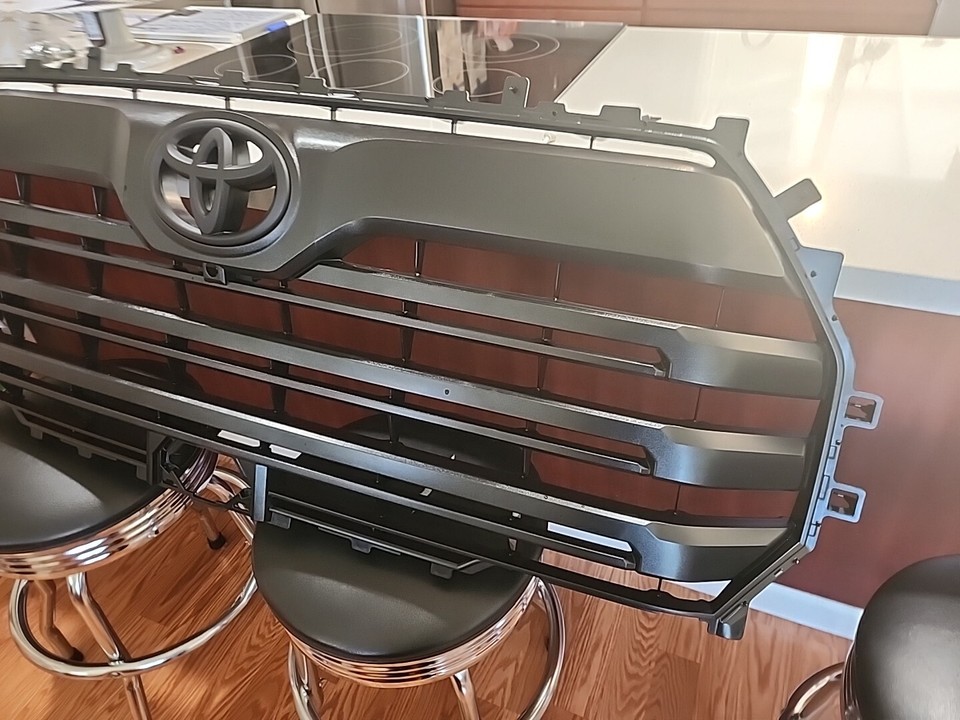 2022-2024 Toyota Tundra Grille Insert Part 53101-0C110 | eBay