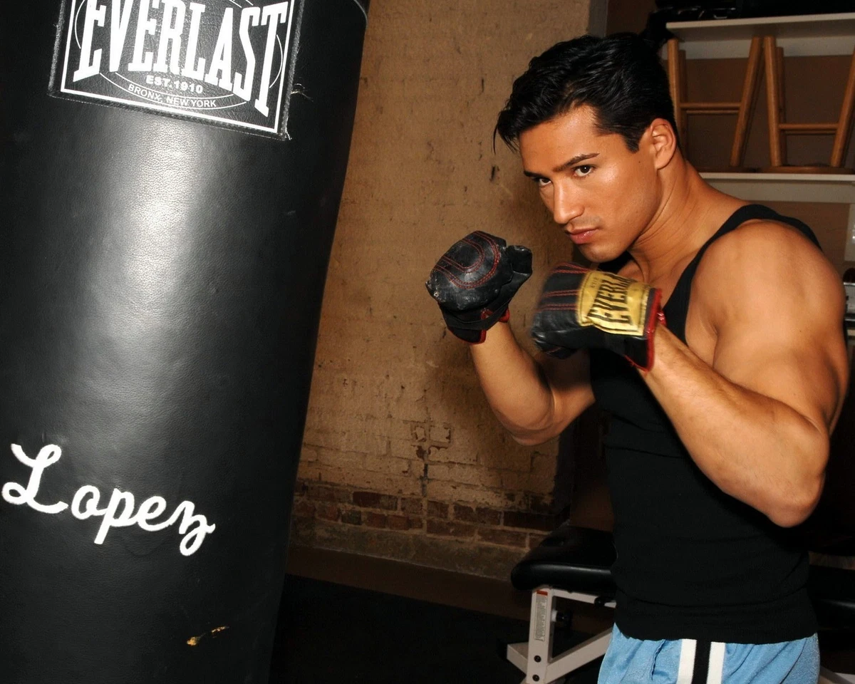Mario Lopez Boxing