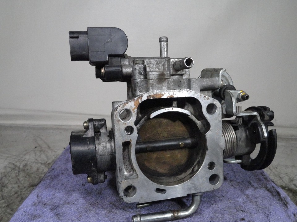 OEM 1999-2004 Toyota 4Runner Tacoma Throttle Body Assembly 22210-75240 ...