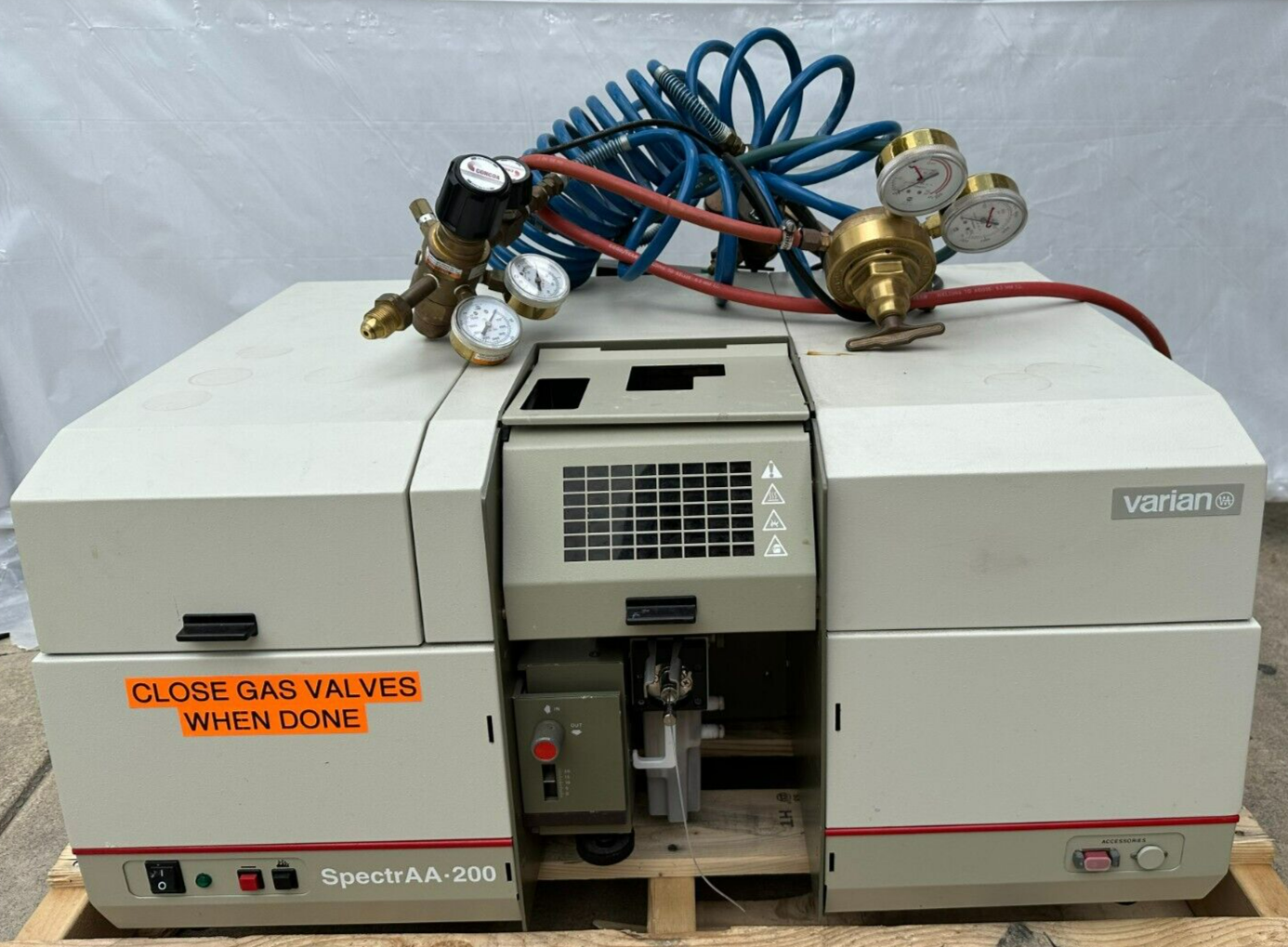 VARIAN SPECTRAA-200 Atomic Absorption Spectrophotometer System | eBay