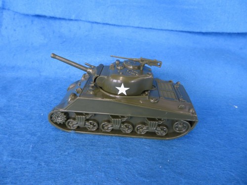 WWII U.S. Sherman tank, hard plastic, 1/38 Classic Toy Soldiers Inc- | eBay