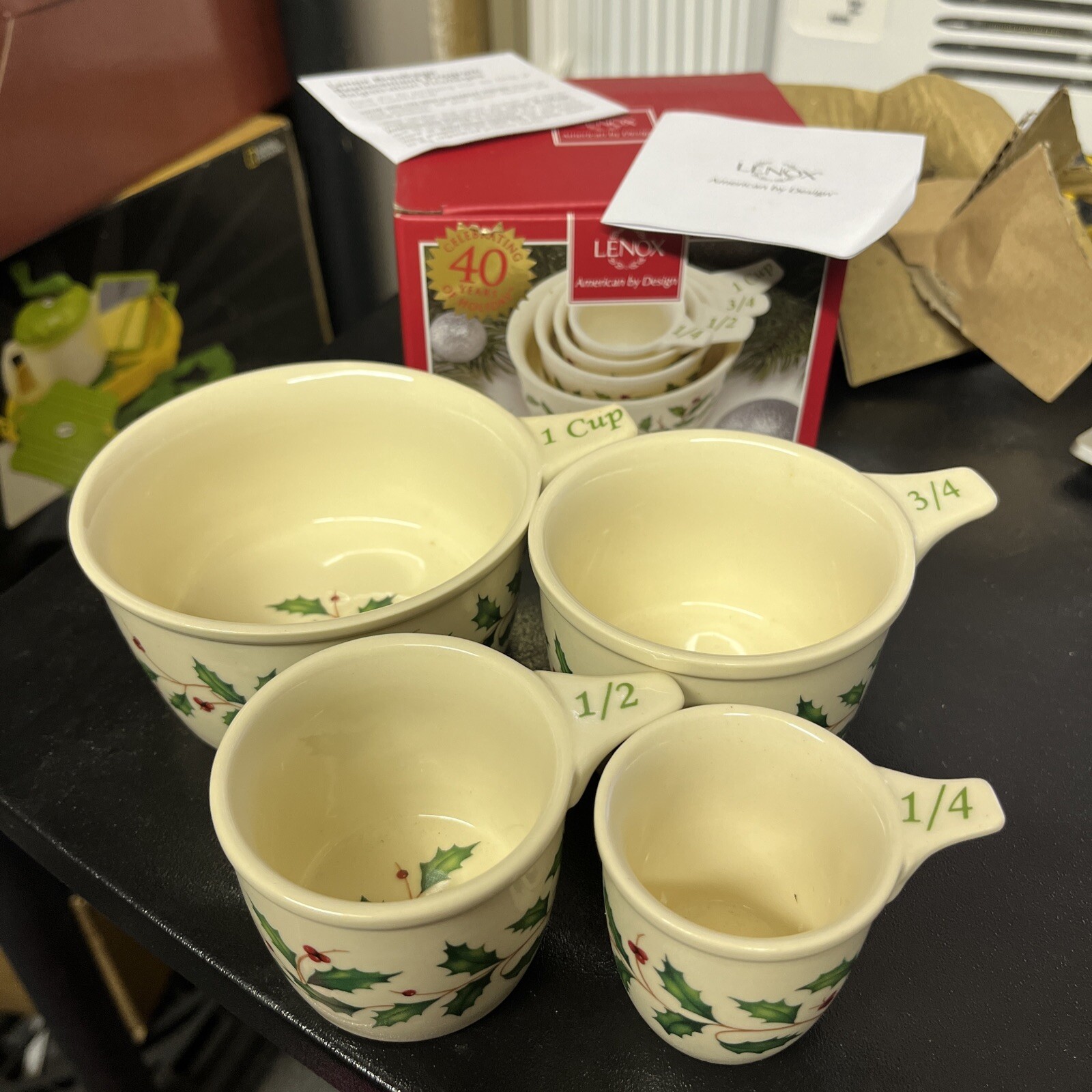 Lenox Holiday Measuring Cups, Set of 4 in Box, Holly & Berries, 847156 ...