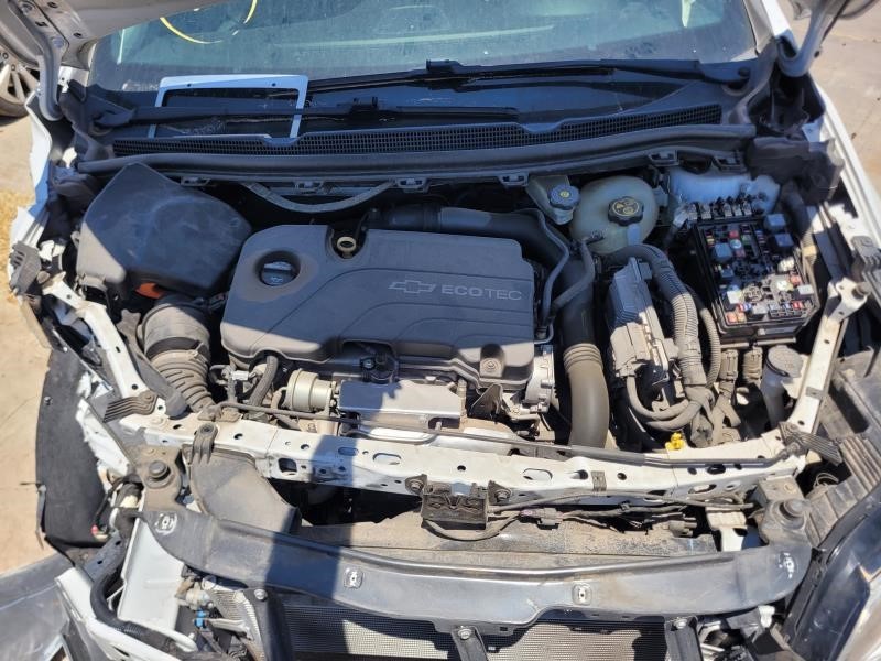 Used Right Tail Light Assembly fits: 2018 Chevrolet Cruze Sedan quarter ...