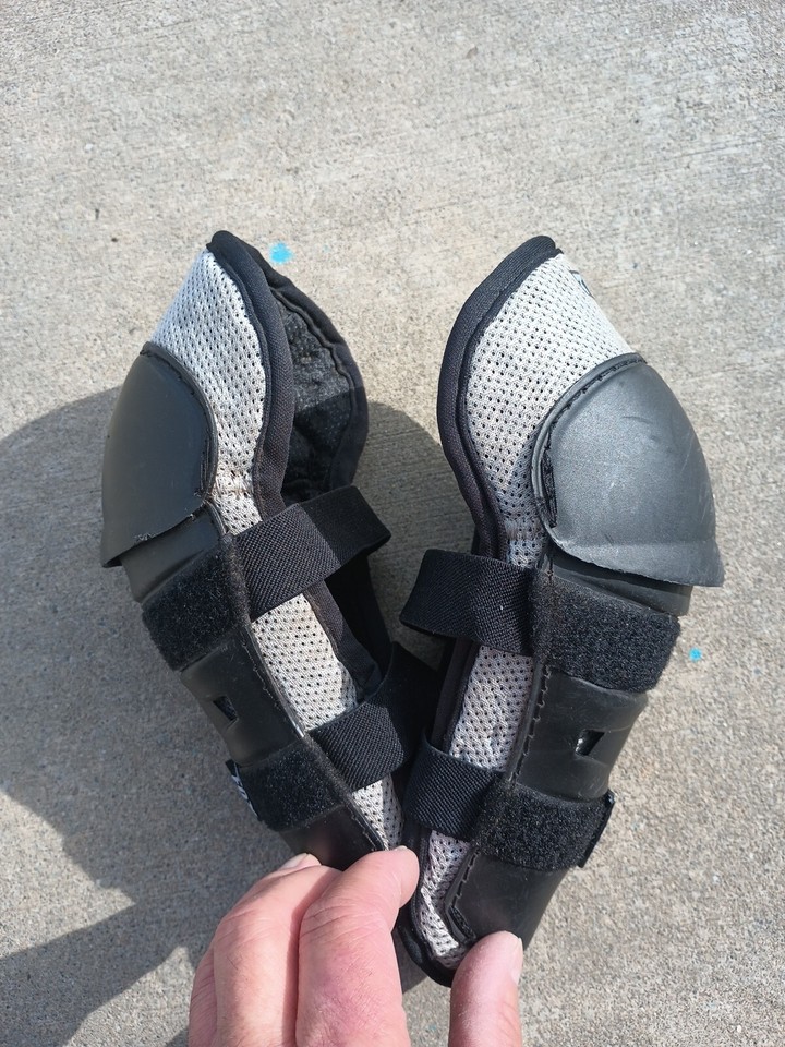 Fox Racing Pee Wee Titan Knee and Shin Guards S/M | eBay