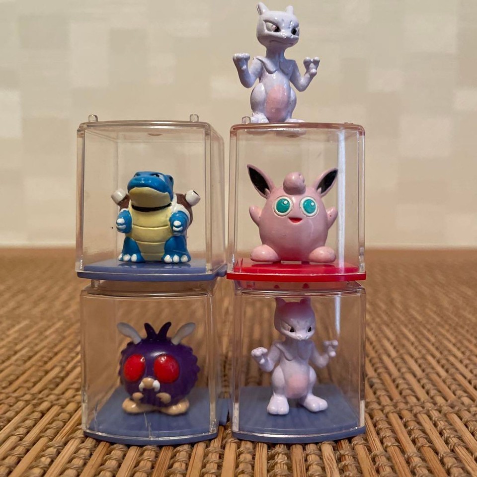Pokemon Mini Figures Set 8 pcs Pikachu Mewtwo Blastoise Vaporeon ...