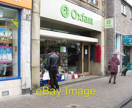 Photo 6x4 The Oxfam shop in Galashiels After 36 years in the town, Oxfam c2008 | eBay