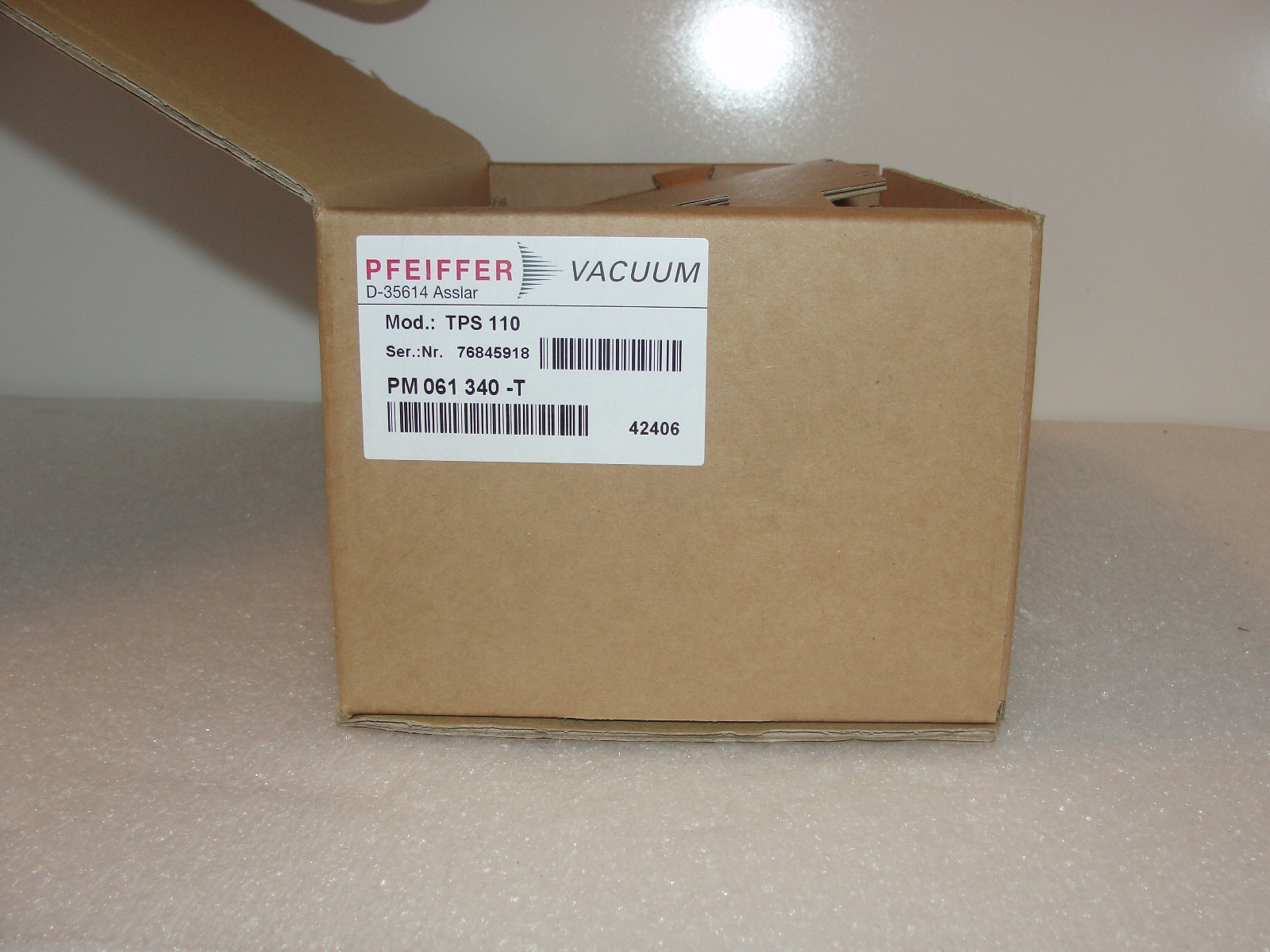 Pfeiffer TPS 110 PM 061 340-T Turbo Pump Controller NEW IN BOX | eBay