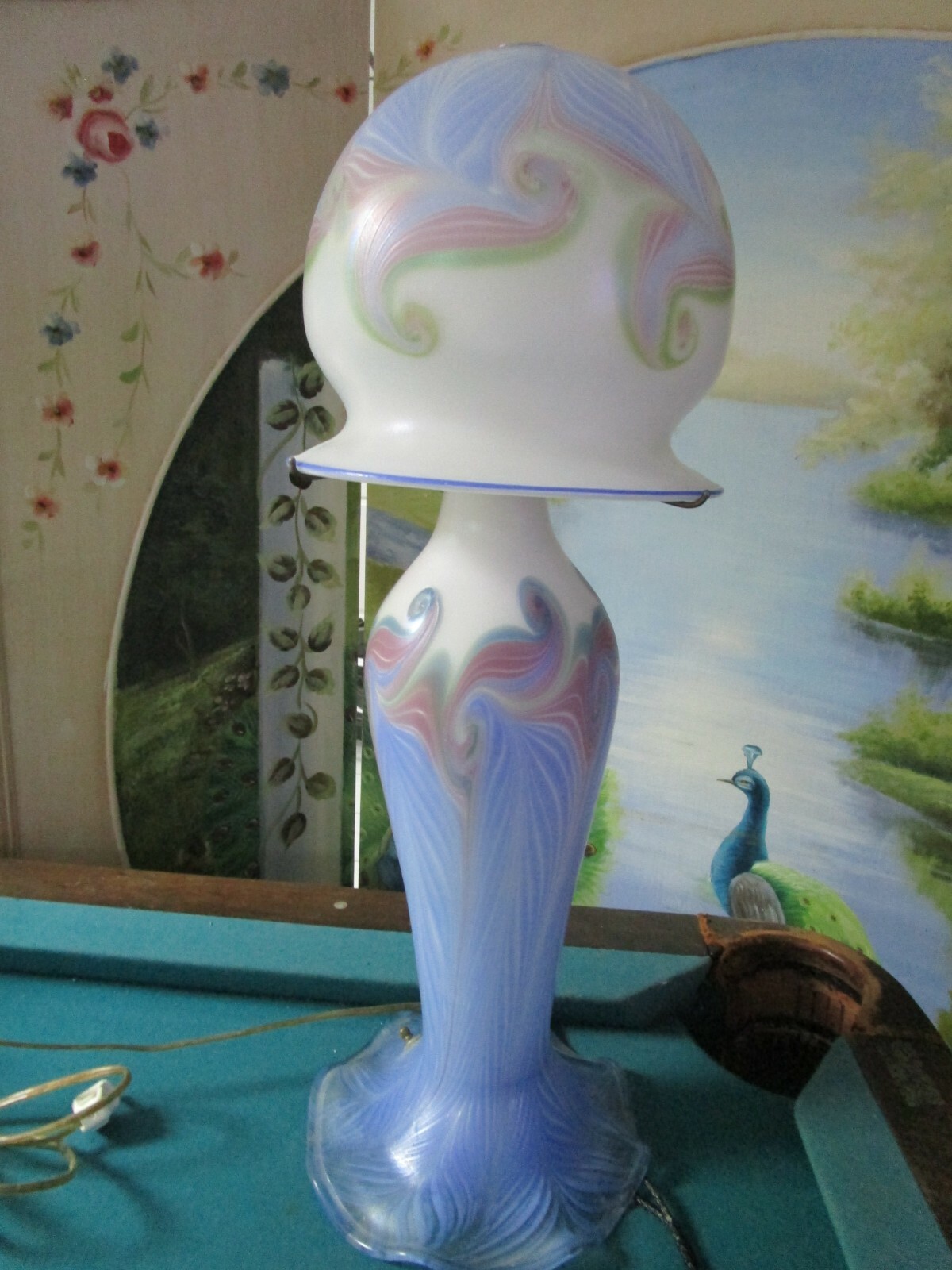 Signed ORIGINAL Vandermark Iridized Art Glass Pulled Feather TABLE LAMP ...
