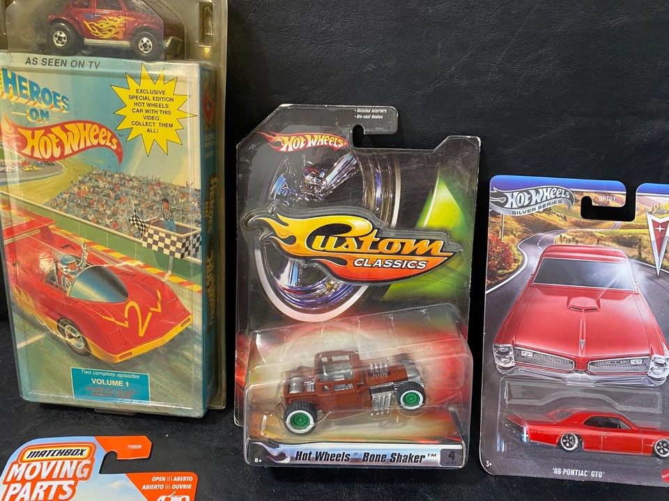 Hot Wheels Matchbox Custom Bone Shaker VW van Penn State Truck 12 ...