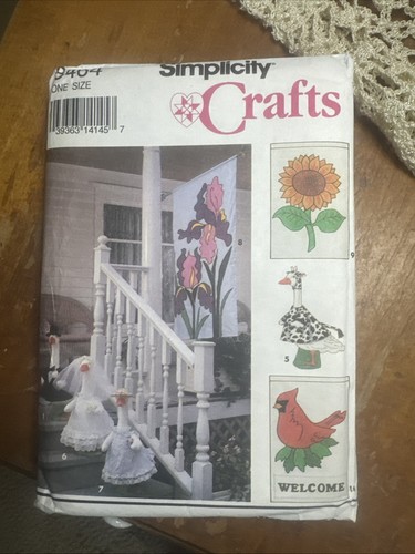 1993 Simplicity Sewing Pattern 8464 Lawn Porch Geese Clothing & Flags ...