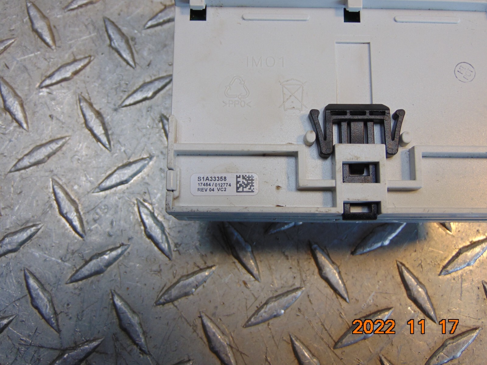 SCHNEIDER S48890 REV 04 RESTRAINT INTERFACE MODULE - FREE SHIPPING | eBay