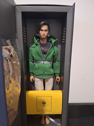 FASHION ROYALTY DOLL COLLECTION!! SOUND INDIVIDUAL!! ROMAIN PERRIN ...