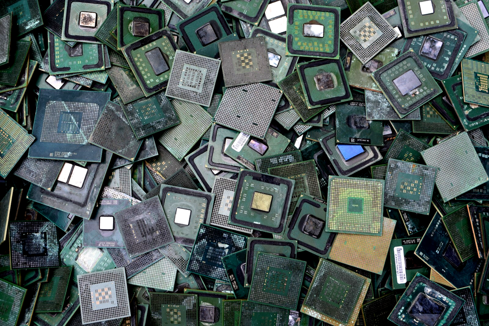 30 Lbs BGA CPU WITHOUT PINS AMD P4 scrap PCB+DIE ONLY gold recovery ...