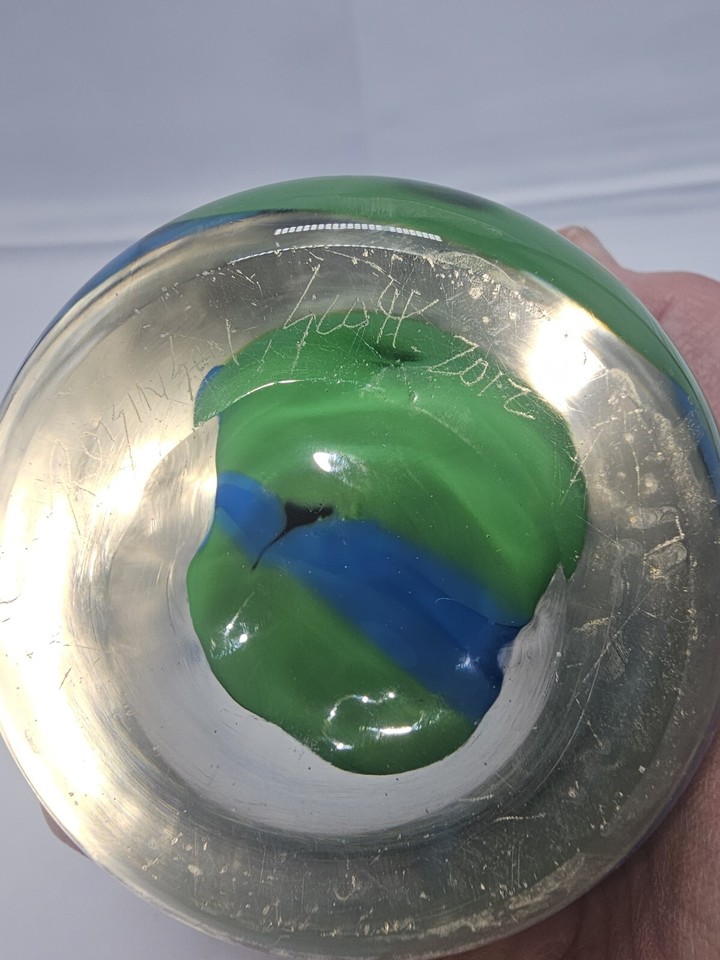 Signed Robinson Scott 2012 Oval Crystal Art Glass Sculpture/Paperweight ...