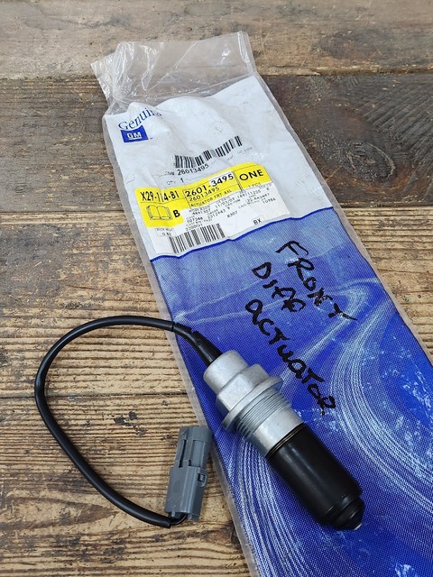 NOS Genuine GM 4wd Front Diff Actuator 26013495 Chevrolet 1988-1996 ...